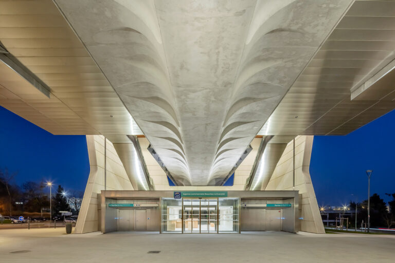 reconstruction du bâtiment restauration au lycée Chevrollier - Angers ...